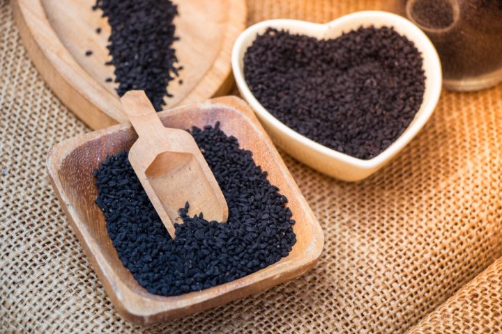 Semínka Nigella a pozitivní účinky na lidské zdraví | JakZdravě.cz