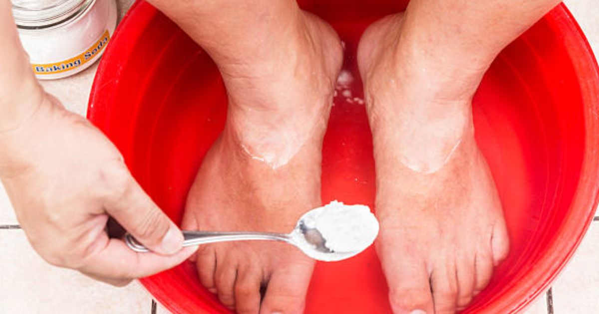 Koupel s jedlou sodou působí blahodárně na organismus. Má ale i rizika