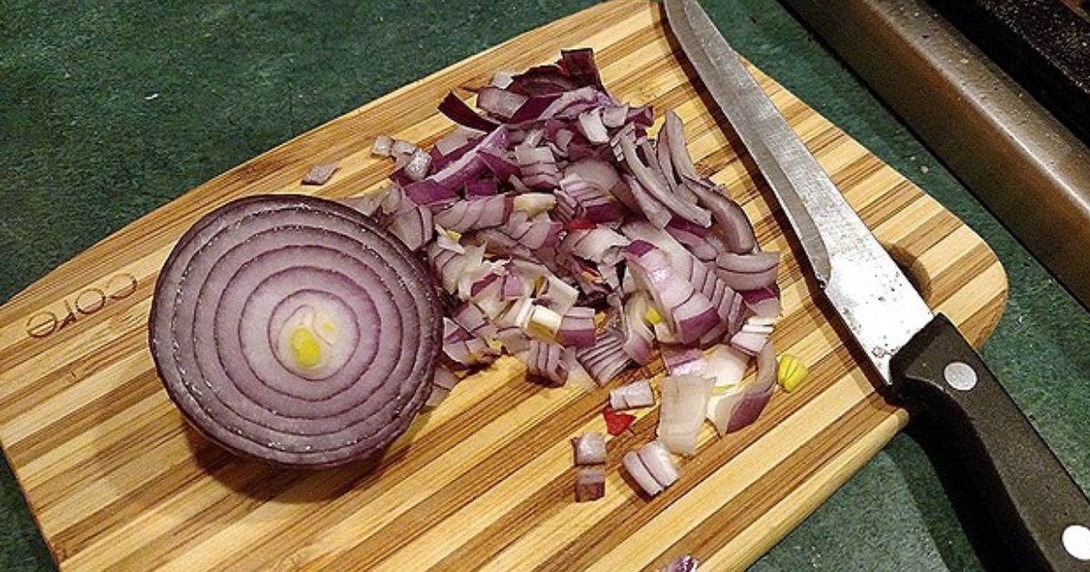 Druhy cibule se od sebe liší nejen chutí, ale i způsobem skladování